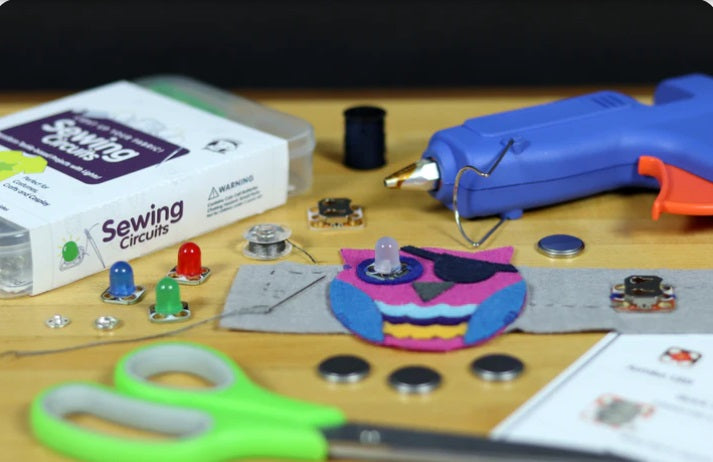 Sewing Circuits Kit - Classroom Set (25 Projects) — Robotix Education Inc.